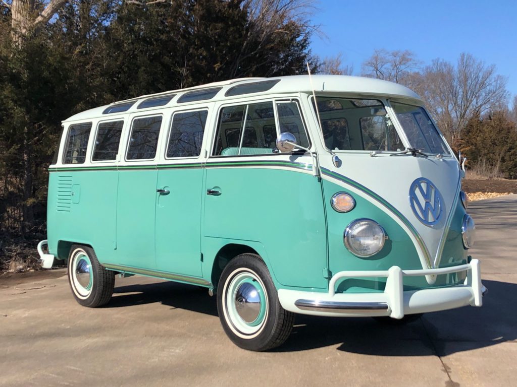 1963 VW Bus - Midwest Dream Car Collection